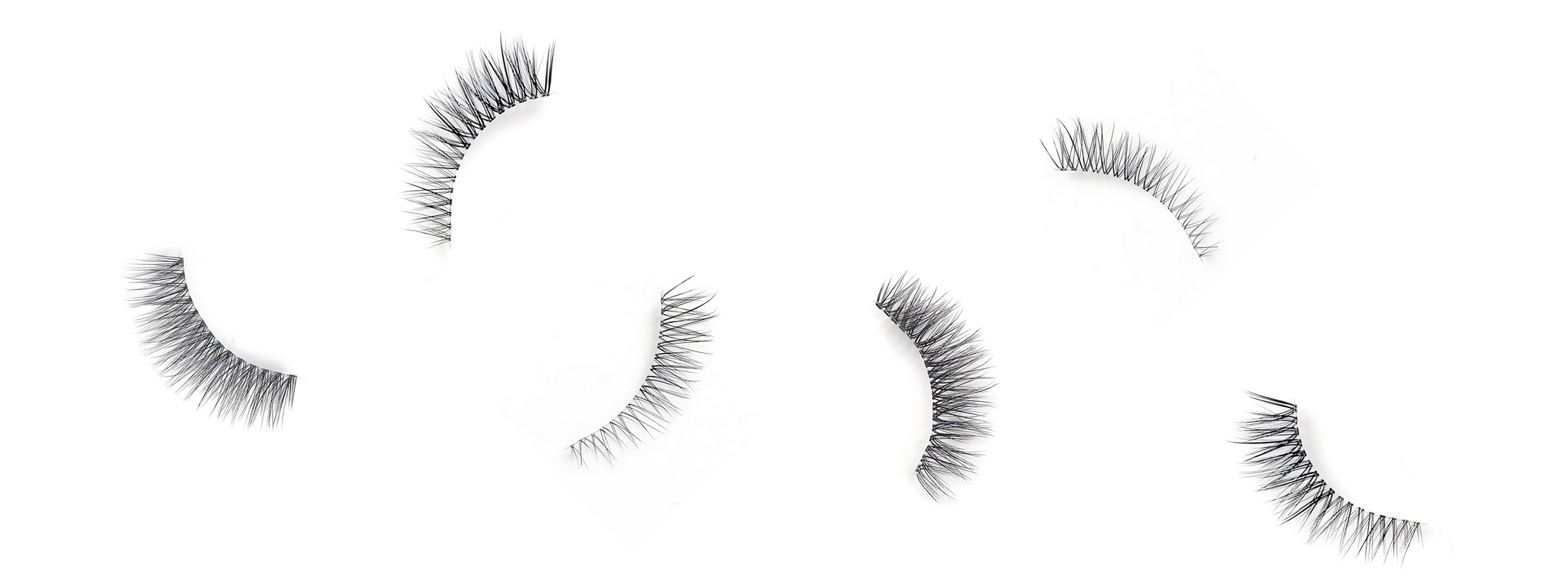 Sheer Luxe: Lightweight Lashes for a Flawless, Natural Look